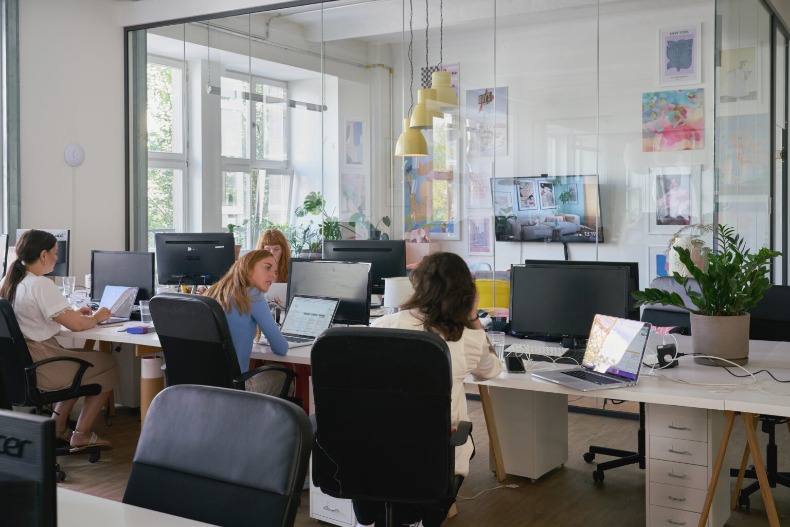 Arbeiten bei JUNIQE - JUNIQE